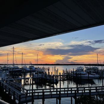 DOCKSIDE INN & RESORT - Updated November 2025 - 18 Photos & 25 Reviews ...