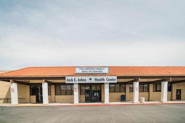 FALLBROOK FAMILY HEALTH CENTER - Updated December 2025 - 27 Reviews ...