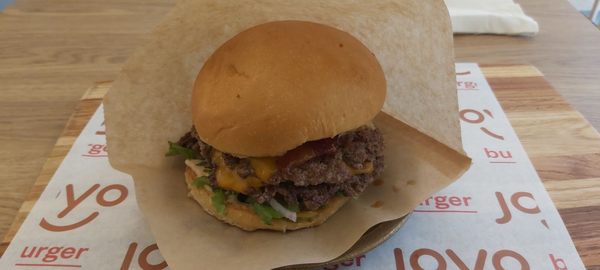 JOYO BURGER - Updated October 2024 - 10 Photos - 3036 Rue Masson ...