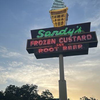 SANDY’S HAMBURGERS - Updated December 2025 - 340 Photos & 580 Reviews ...