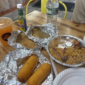 TORRES CAFE - Updated July 2025 - 69 Photos & 56 Reviews - 431 High St ...