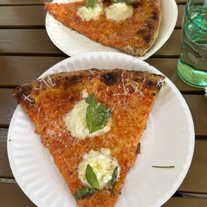 FLO’S WINE BAR & BOTTLE SHOP - 24 Photos & 16 Reviews - 3111 W 35th St ...