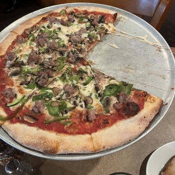 SQUAN TAVERN - Updated November 2024 - 90 Photos & 178 Reviews - 15 ...