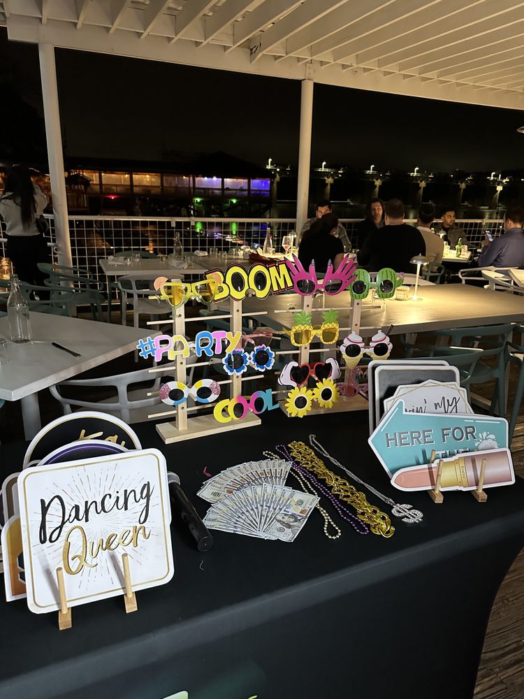 SNAPPVERSE PHOTO BOOTH - Updated February 2025 - Request a Quote - Jersey City, New Jersey ...