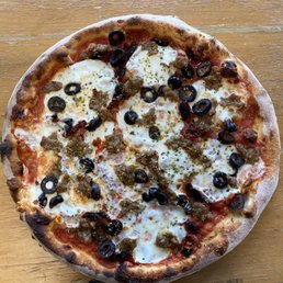 VITTA PIZZA CENTRAL ENTRANCE - Updated January 2026 - 92 Photos & 17 ...