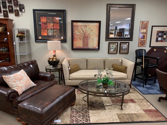 ENCORE CONSIGNMENT GALLERY - 98 Photos & 10 Reviews - 287 Lamp and Lantern Village, Town and ...