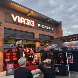 VIA 313 PIZZA - Updated July 2025 - 343 Photos & 263 Reviews - 7010 ...