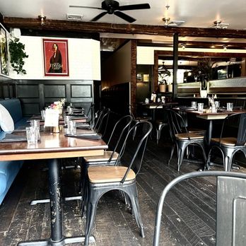 FRONT STREET TAVERN - Updated December 2025 - 106 Photos & 84 Reviews ...