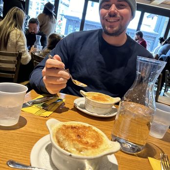 PEPI’S BAR & RESTAURANT - Updated December 2024 - 334 Photos & 412 ...