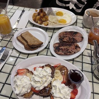 MONTCLAIR EGG SHOP - Updated May 2024 - 817 Photos & 1067 Reviews ...