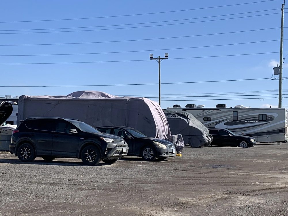 MINI MALL STORAGE - Updated April 2024 - 11 Photos - 1625 Maple Grove ...