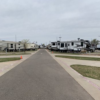 ROADRUNNER RV PARK - Updated July 2025 - 16 Photos & 24 Reviews - 4740 ...