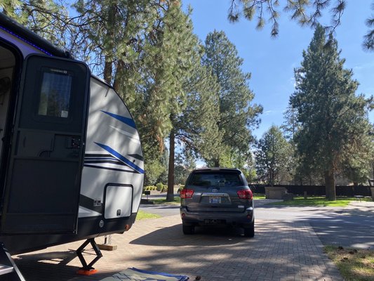 SUN OUTDOORS BEND - 12 Photos - 60801 Brosterhous RD, Bend, Oregon - RV ...