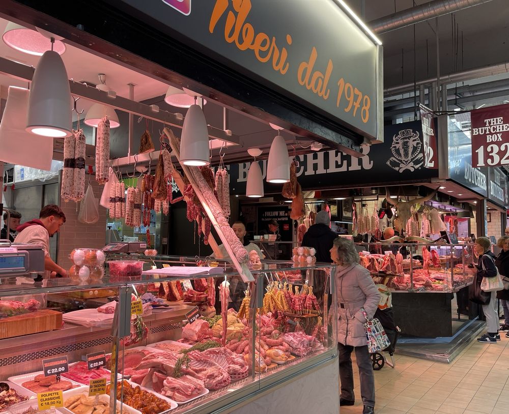 MERCATO TRIONFALE - Updated September 2025 - 45 Photos & 18 Reviews ...