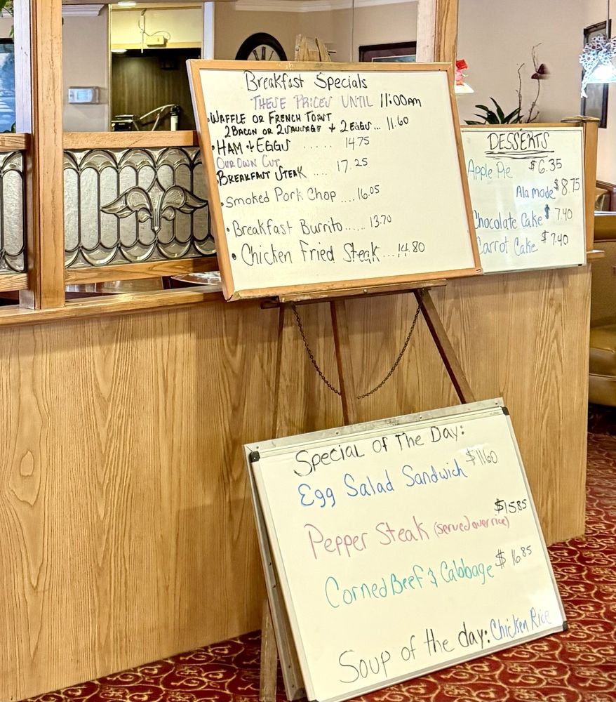 PEPPER SHAKER RESTAURANT - Updated August 2025 - 135 Photos & 203 ...