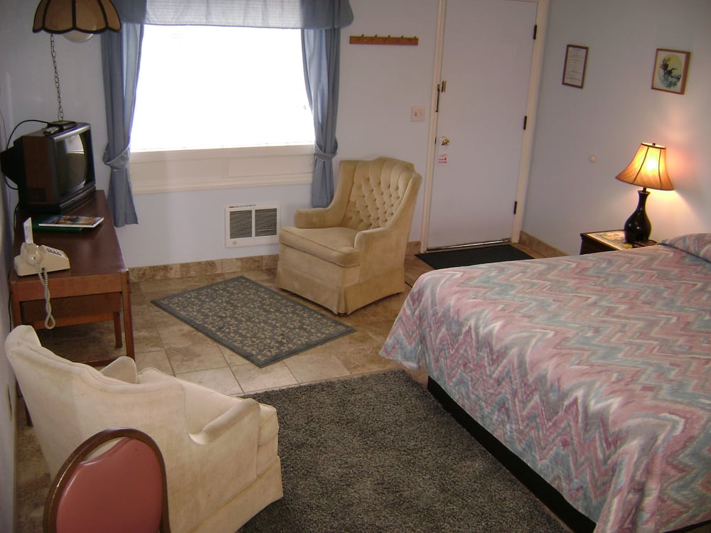 ALASKAN MOTEL - Updated August 2025 - 708 N 1st St, Westport ...