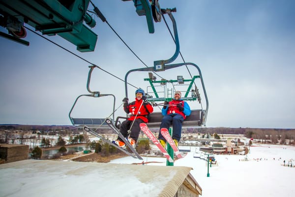 APPLE MOUNTAIN - Updated December 2025 - 22 Reviews - 4519 N River Rd ...