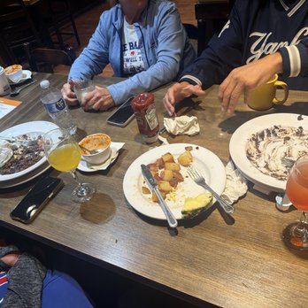 FAMOUS TOASTERY - Updated November 2025 - 342 Photos & 352 Reviews ...