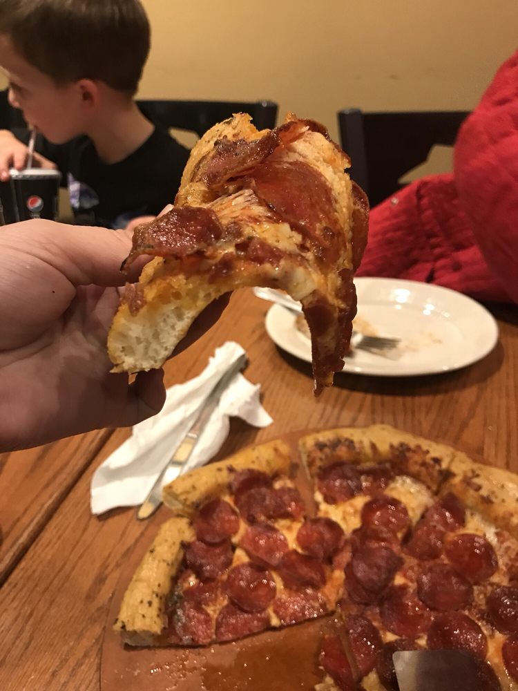 PIZZA HUT - Updated September 2025 - 10 Reviews - 530 Church St ...