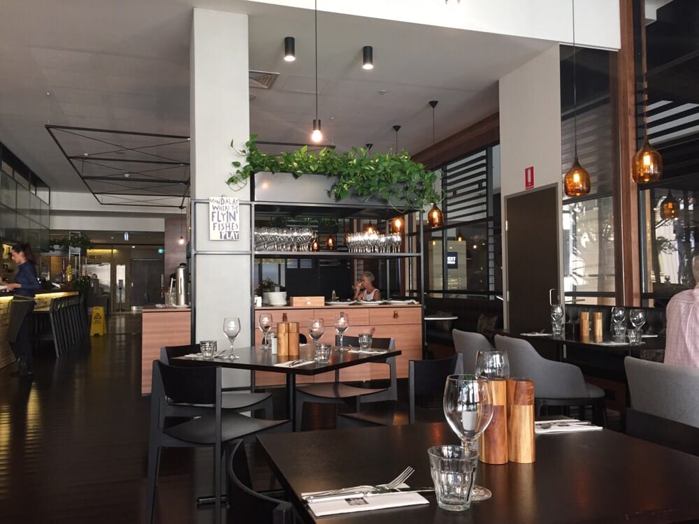 LENNONS BAR & RESTAURANT - Updated October 2025 - 20 Photos & 10 ...