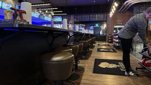 B-LUX GRILL & BAR - Updated November 2025 - 200 Photos & 195 Reviews ...