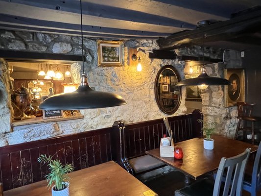 THE TURF TAVERN - Updated November 2024 - 159 Photos & 168 Reviews - 4 ...