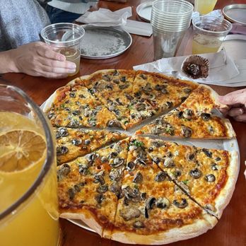 CENTRAL MACHINE WORKS BREWERY AND BEER HALL - Updated January 2025 ...