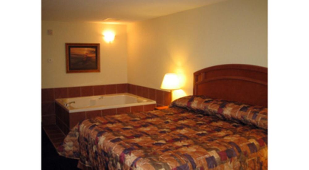 DAYS INN & SUITES - Updated February 2025 - 27 Photos - 21 Thompson ...