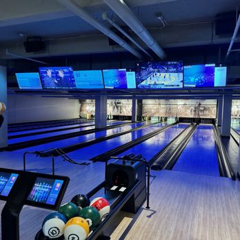 PINSTRIPES - Updated September 2024 - 182 Photos & 60 Reviews - One ...