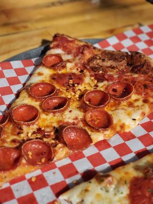 SGT. PEPPERONI’S PIZZA STORE - Updated January 2026 - 476 Photos & 422 ...