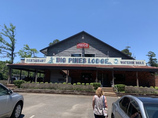 BIG PINES LODGE - Updated September 2024 - 141 Photos & 118 Reviews ...