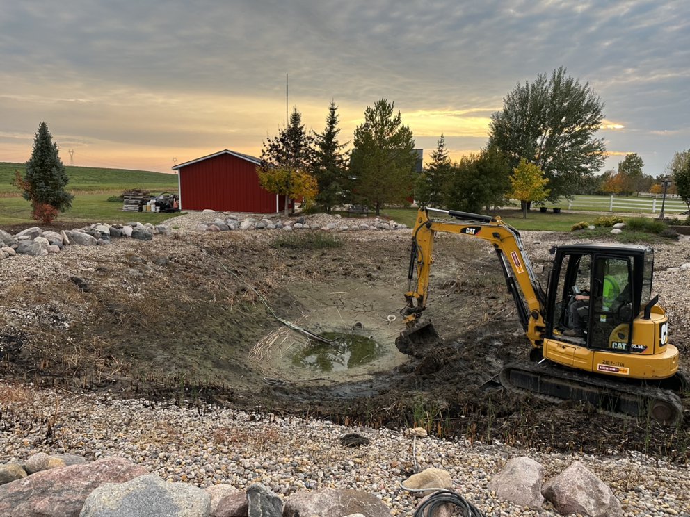 ROWAN EARTHWORKS - Updated December 2024 - 44 Photos - Winnipeg, Manitoba, Canada - Excavation ...