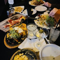 TURN 12 - Updated December 2025 - 807 Photos & 941 Reviews - 400 Tyler ...