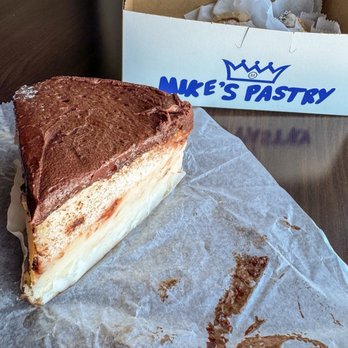 MIKE’S PASTRY - Updated May 2025 - 8090 Photos & 9334 Reviews - 300 ...
