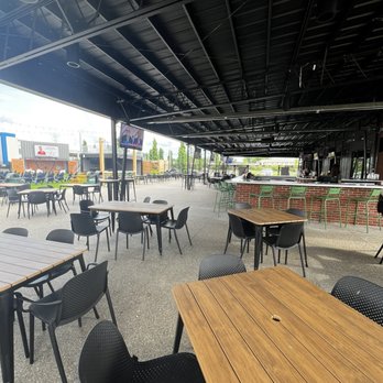 OAKLEY GREENS - Updated March 2025 - 86 Photos & 34 Reviews - 3065 ...