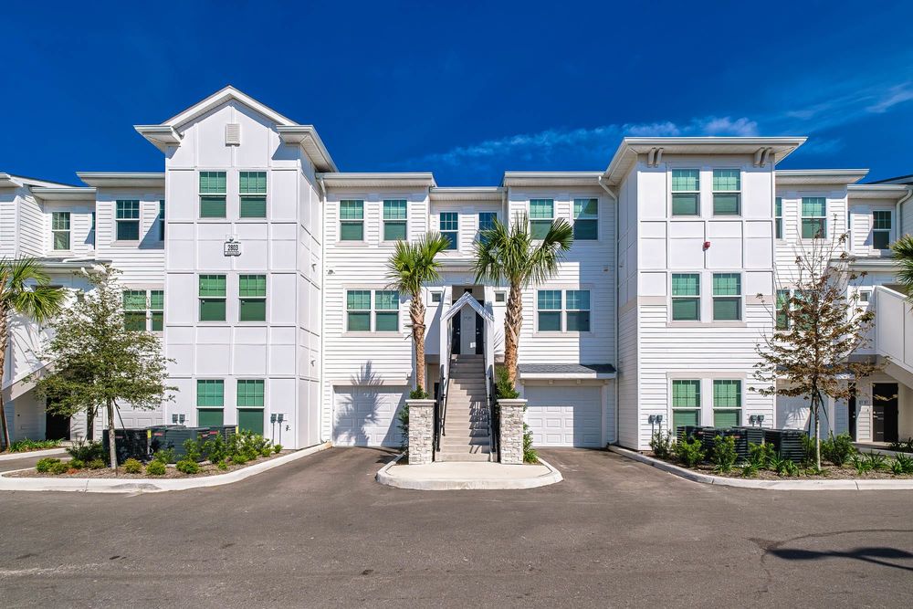 ALTIS GRAND SUNCOAST APARTMENTS - Updated January 2026 - 10 Photos ...