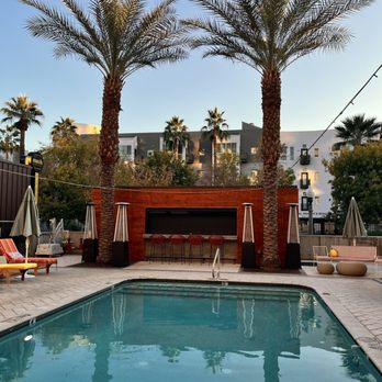 FOUND:RE PHOENIX - 485 Photos & 257 Reviews - 1100 N Central Ave ...