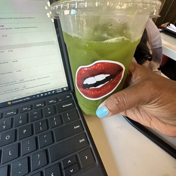 LIPS CAFE - Updated October 2025 - 309 Photos & 168 Reviews - 1412 ...