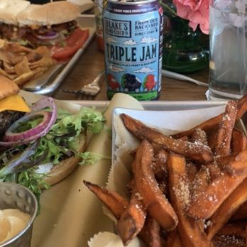 CHARLOS - Updated May 2025 - 32 Photos & 38 Reviews - 45 N Fountain Ave ...