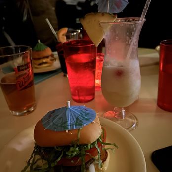 THE COMMODORE - Updated July 2025 - 408 Photos & 672 Reviews - 366 ...