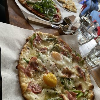 PIZZETTA 211 - Updated July 2025 - 1228 Photos & 1561 Reviews - 211 ...