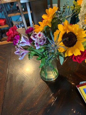 SUTTON FLORIST - Updated December 2025 - 17 Reviews - 60 Memorial Hwy ...