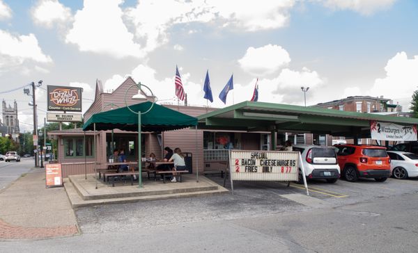 DIZZY WHIZZ - Updated August 2025 - 138 Photos & 139 Reviews - 217 W ...