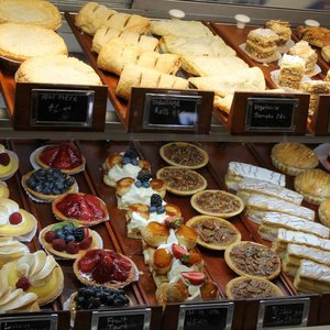 CLEOCATRA CAFE - Updated November 2025 - 13 Photos - 859 Portage Avenue ...