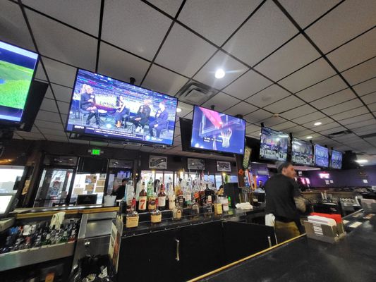 WESTSIDE PUB - Updated October 2025 - 69 Photos & 32 Reviews - 1212 S ...