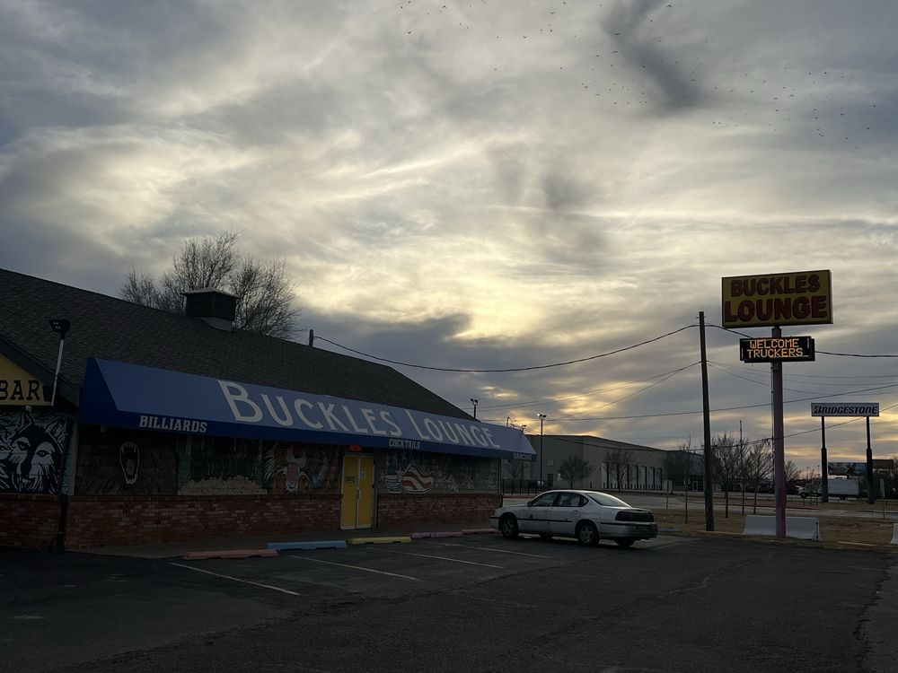 BUCKLES LOUNGE - Updated September 2025 - 19 Reviews - 6800 E ...