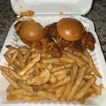 ROOSTER’S NASHVILLE HOT CHICKEN - Updated July 2025 - 163 Photos & 89 ...