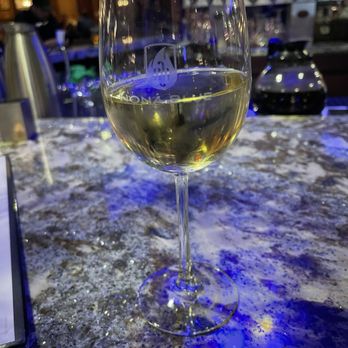 NONA BLUE MODERN TAVERN - Updated January 2025 - 857 Photos & 947 ...