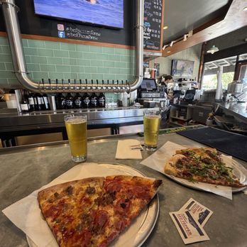 BEST PIZZA & BREW - Updated December 2025 - 1135 Photos & 1217 Reviews ...