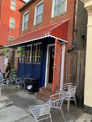 PETER’S INN - 117 Photos & 210 Reviews - 504 S Ann St, Baltimore, MD ...